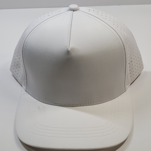 Snap | Accessories | Snap White Minimalist Snapback Hat | Poshmark